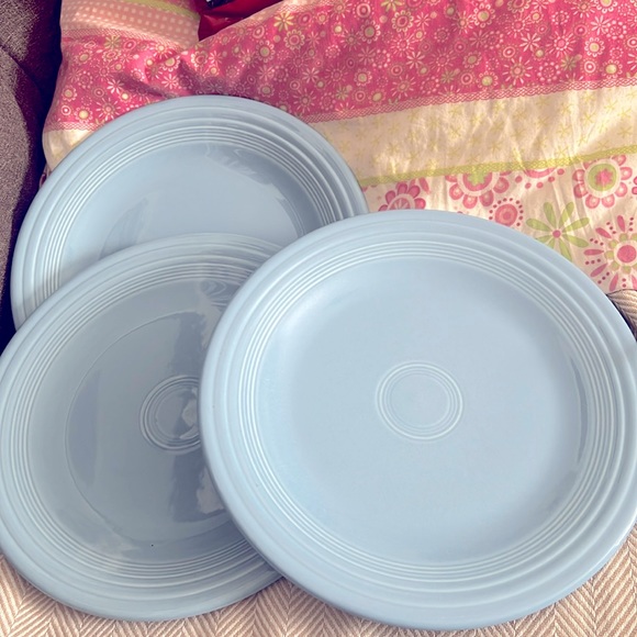 Fiesta | Dining | Fiesta Dinner Plates In Periwinkle Set Of 3 | Poshmark